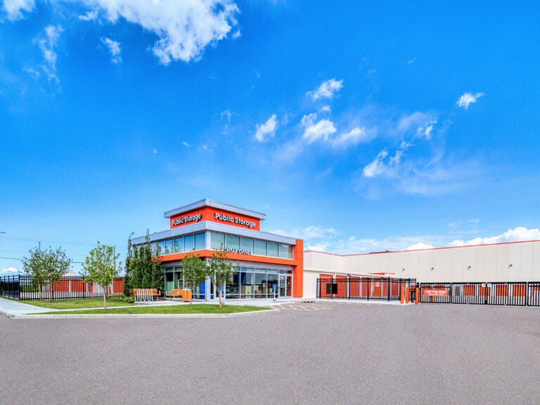 Car Storage in Calgary | Public Storage Canada