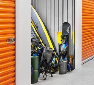 Self Storage Rental Units Near Me - Public Storage Canada