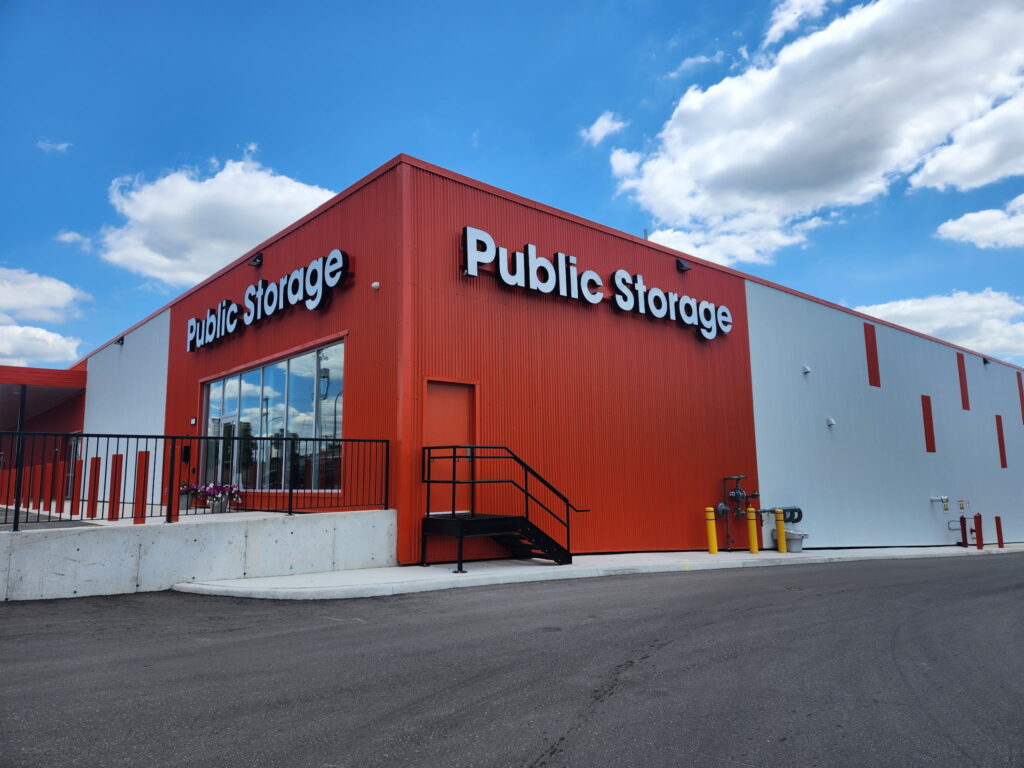 Self-Storage Cambridge | Public Storage Canada